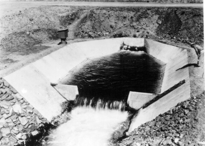 USBR Water Measurement Manual - Chapter 7 - WEIRS, Section 12 ...